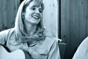 Rachel Garlin, a benefit concert for Mothers Out Front [06/05/16]