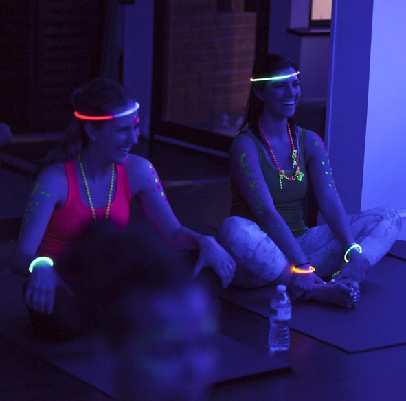 Urban Outfitters and Acorn Yoga Studio Present Glow Yoga [07/27/16]