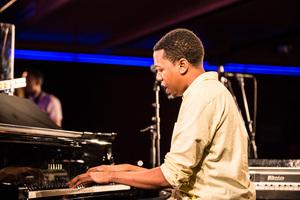 WGBO presents: Lawrence Fields [11/30/16]