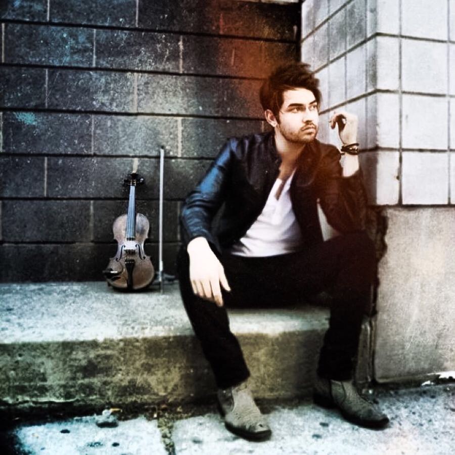 Hip hop violin sensation Rhett Price -- gives underground show. [01/12/17]