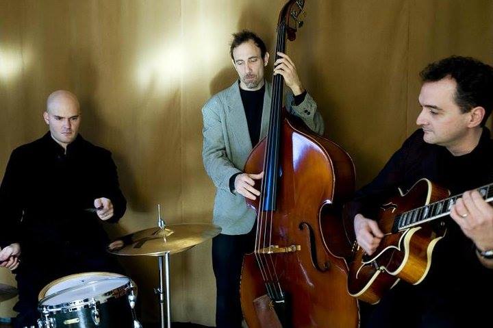 Mike Mele Trio Live at Aeronaut Brewing Co. [09/21/17]
