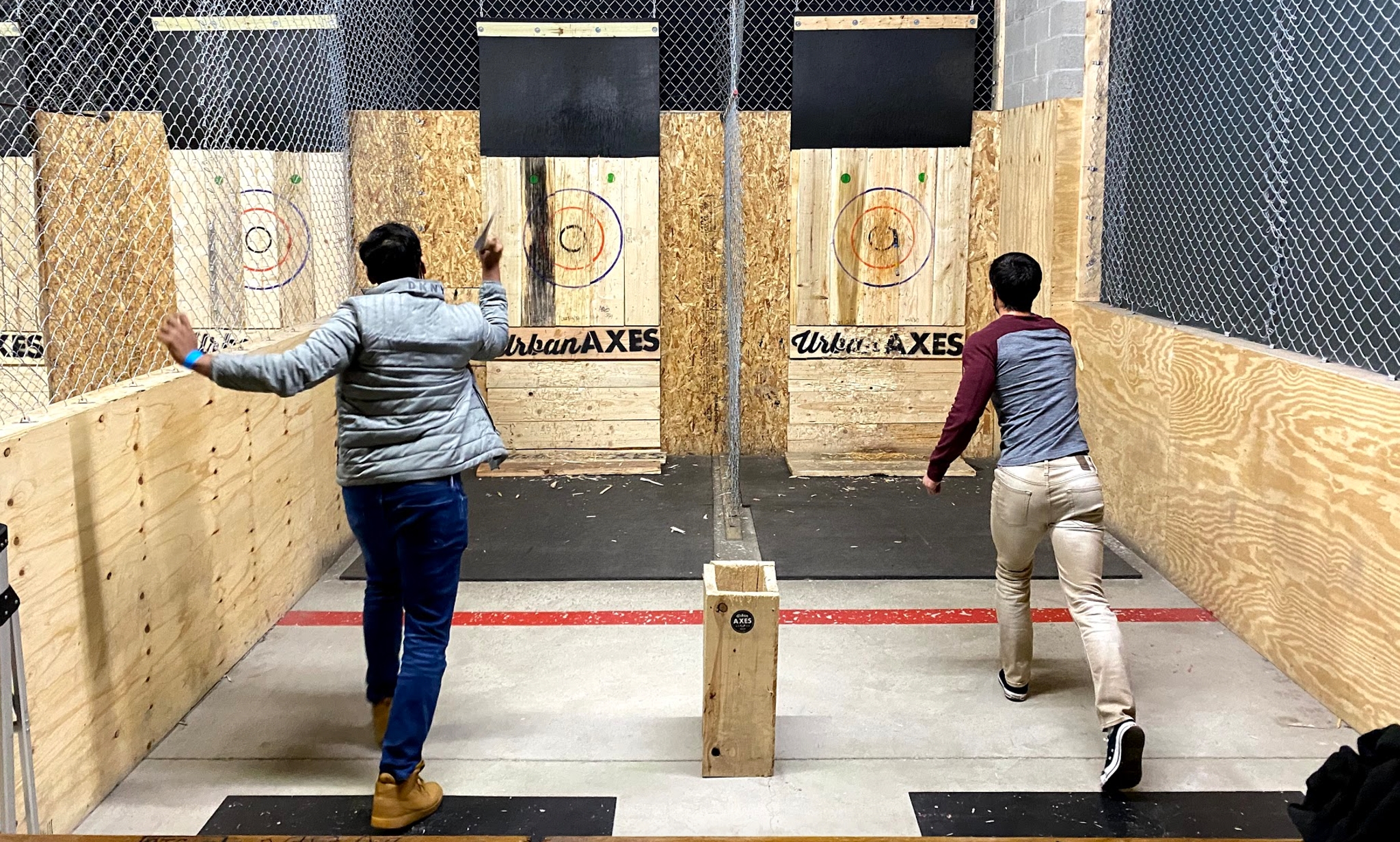 Friday Night Hangout at Axe Throwing [04/16/21]
