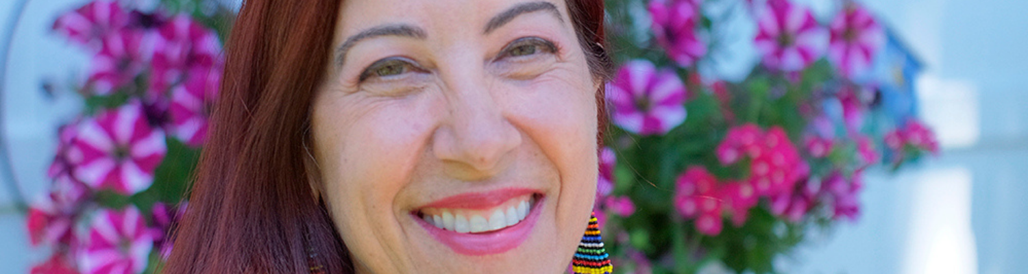 First Friday Open Mic featuring Roberta Lamb [03/04/22]